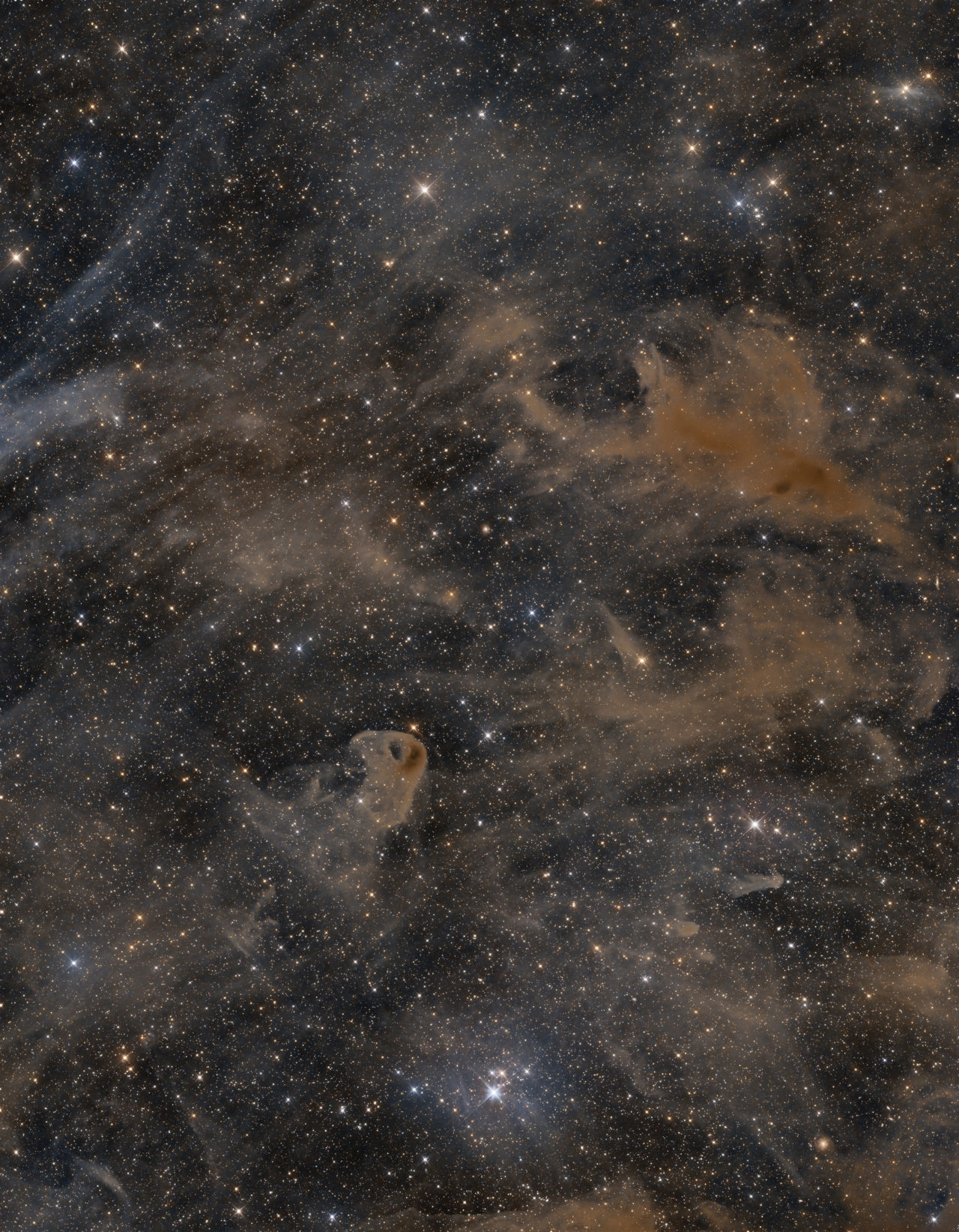 Molecular Clouds in Taurus | Manuel's Astrophotography